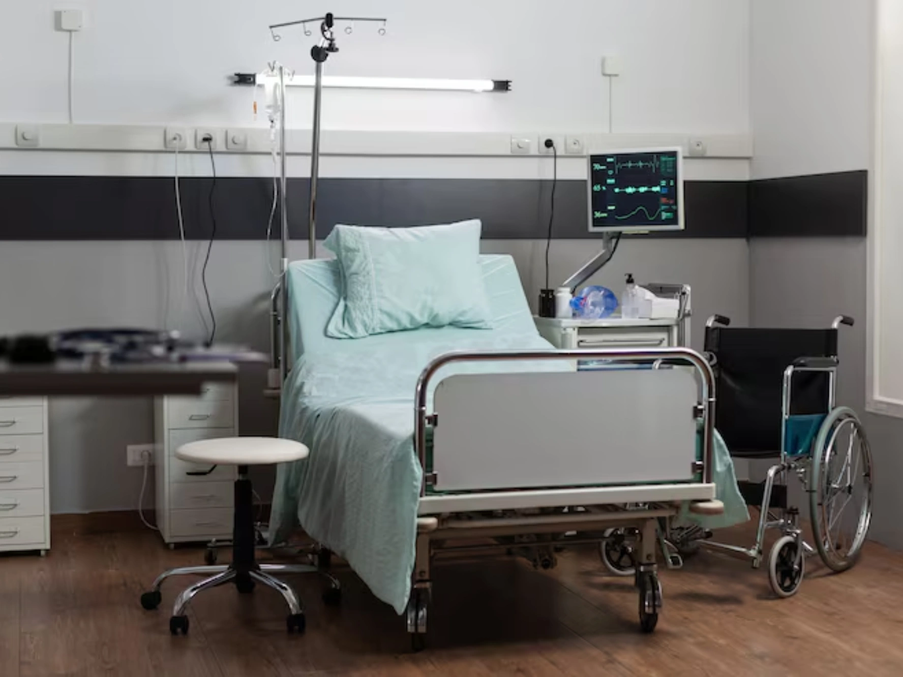 ICCU Full Fowler Bed Rental In Madhyamgram - Portable Oxygen